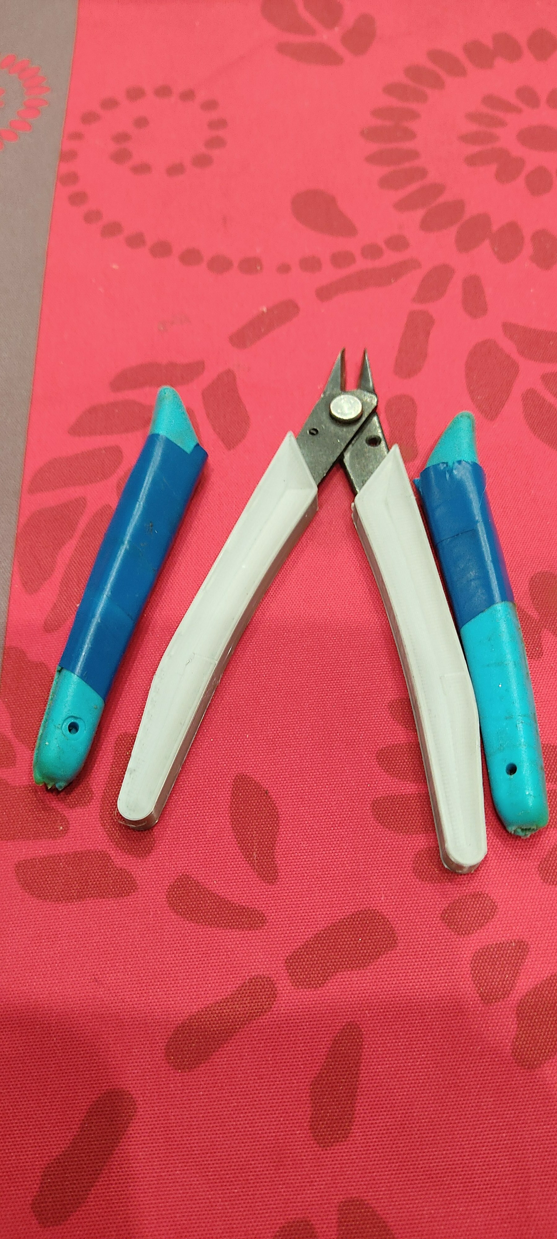 Free STL file Creality pliers / Creality pliers 🛠️ ・3D printer model to ...